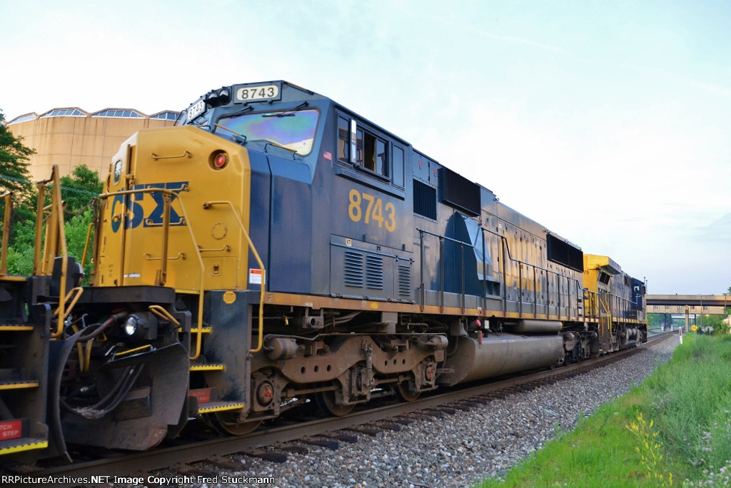 CSX 8743